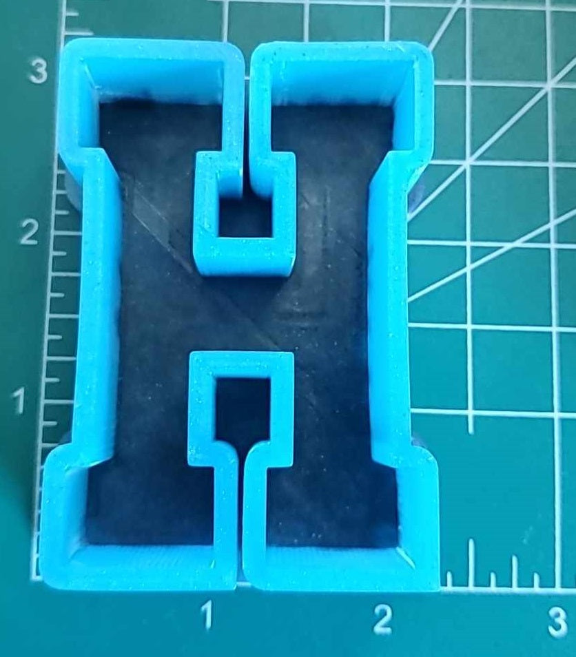 Letter H Vent Clips - Silicone Mold – Salty Creations LLC