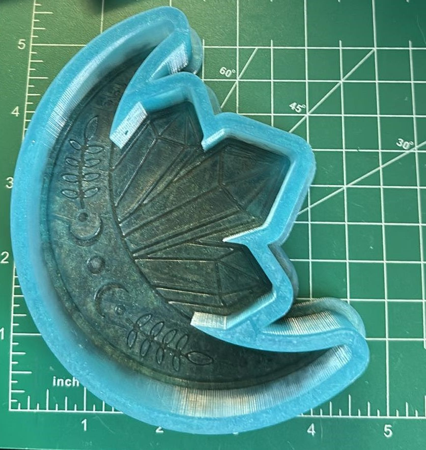 Crescent Moon Crystals - Silicone Mold – Salty Creations LLC